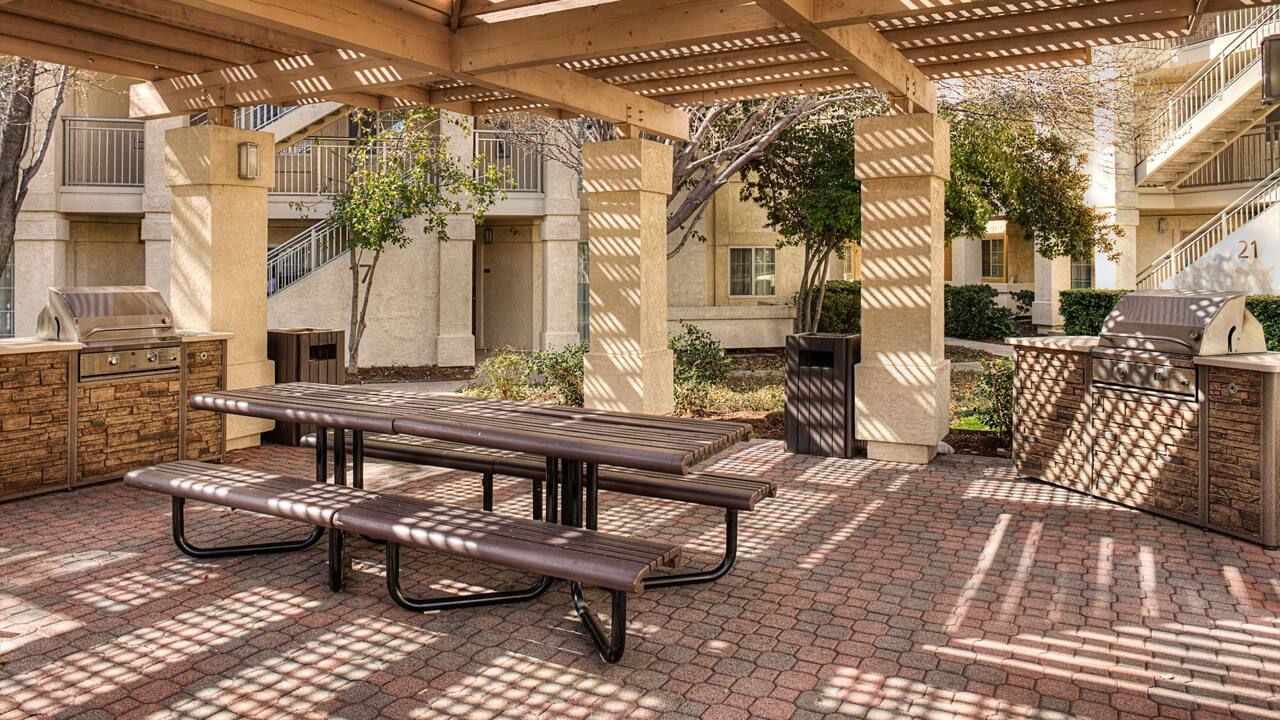 Hotel Photos | Hyatt House Dallas/Addison