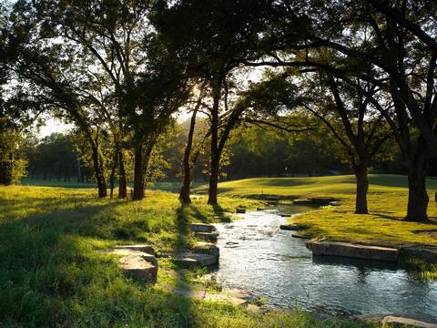 Texas Hill Country Resorts Near Austin | Hyatt Regency Lost Pines