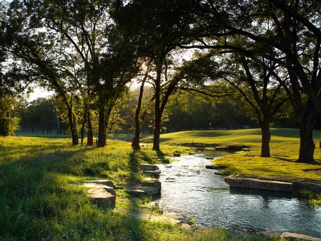 Texas Hill Country Resorts Near Austin | Hyatt Regency Lost Pines