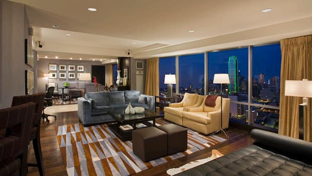 Downtown Dallas Hotel Rooms & Suites | Hyatt Regency Dallas