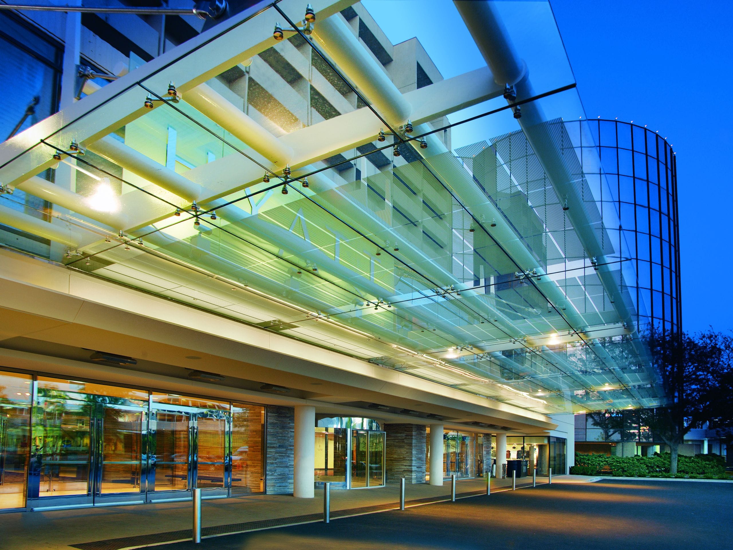 O’Hare Airport Hotel with Free Shuttle | Hyatt Regency O’Hare Chicago