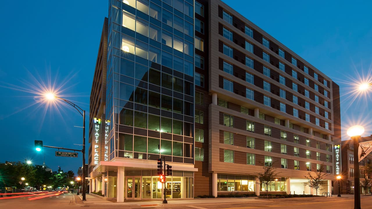 Hotels in Downtown Champaign, IL | Hyatt Place Champaign/Urbana