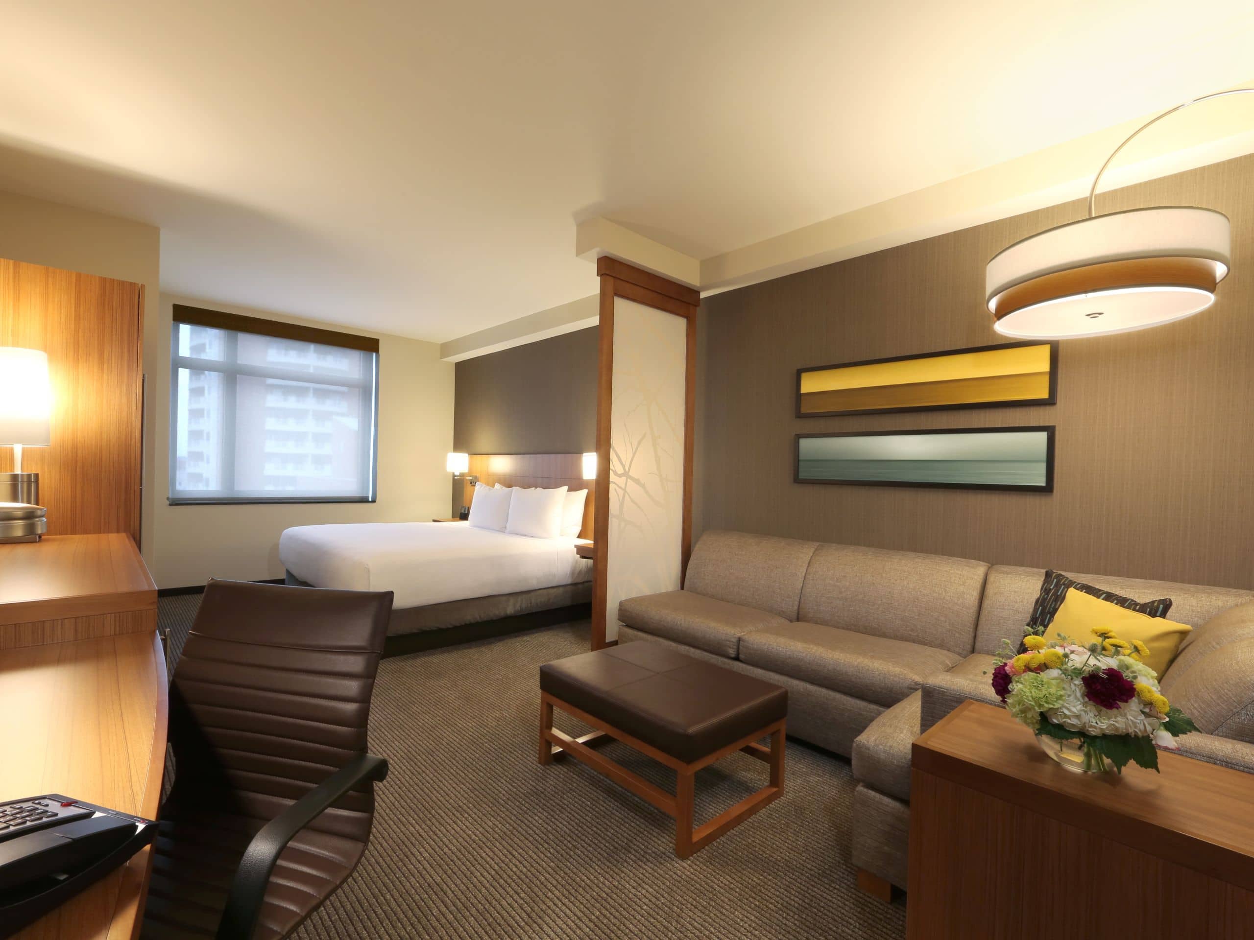 Hotel Rooms in Flushing, Queens | Hyatt Place Flushing / LaGuardia Airport