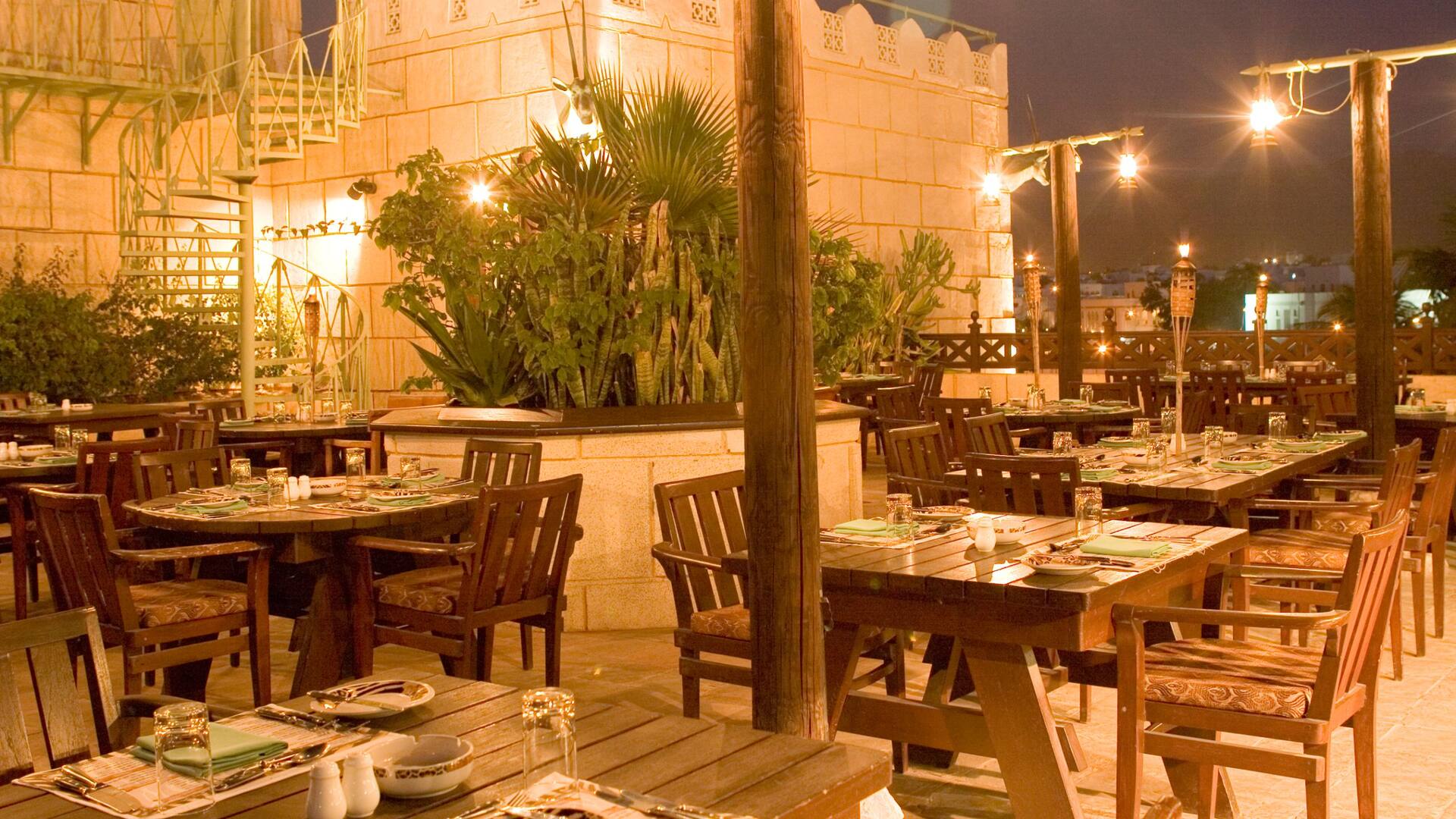 Restaurants in Muscat - Bars in Muscat | Grand Hyatt Muscat