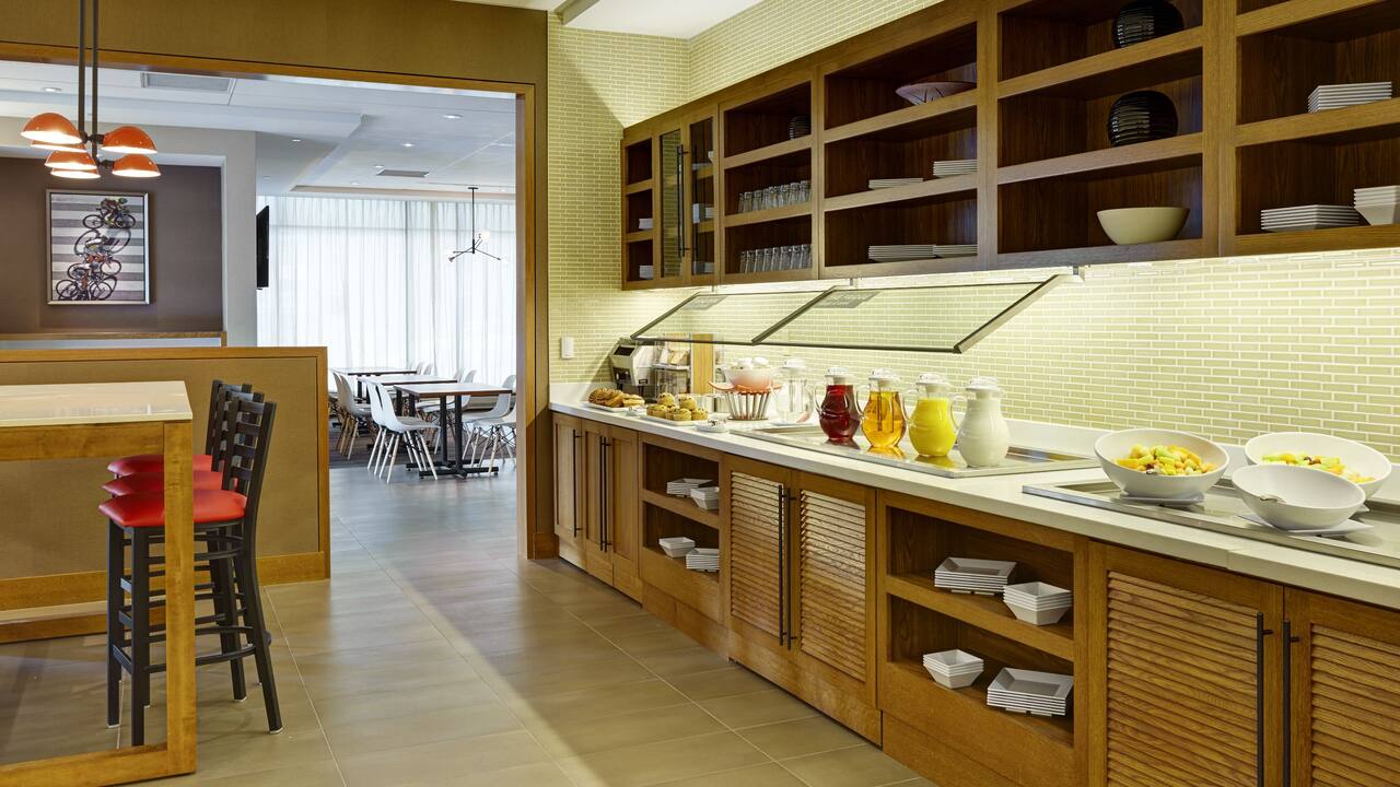 Hotel Photos | Hyatt Place Bloomington