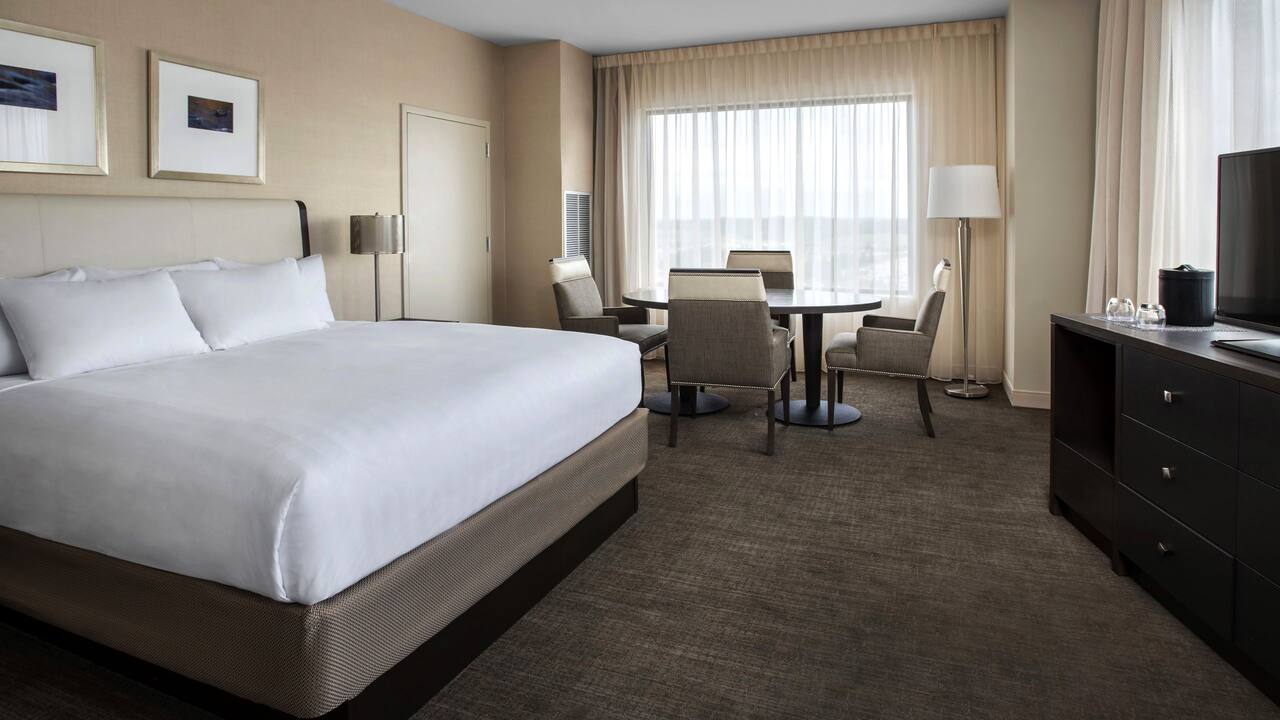 Hotel Suites in Pittsburgh PA | Hyatt Regency Pittsburgh International ...