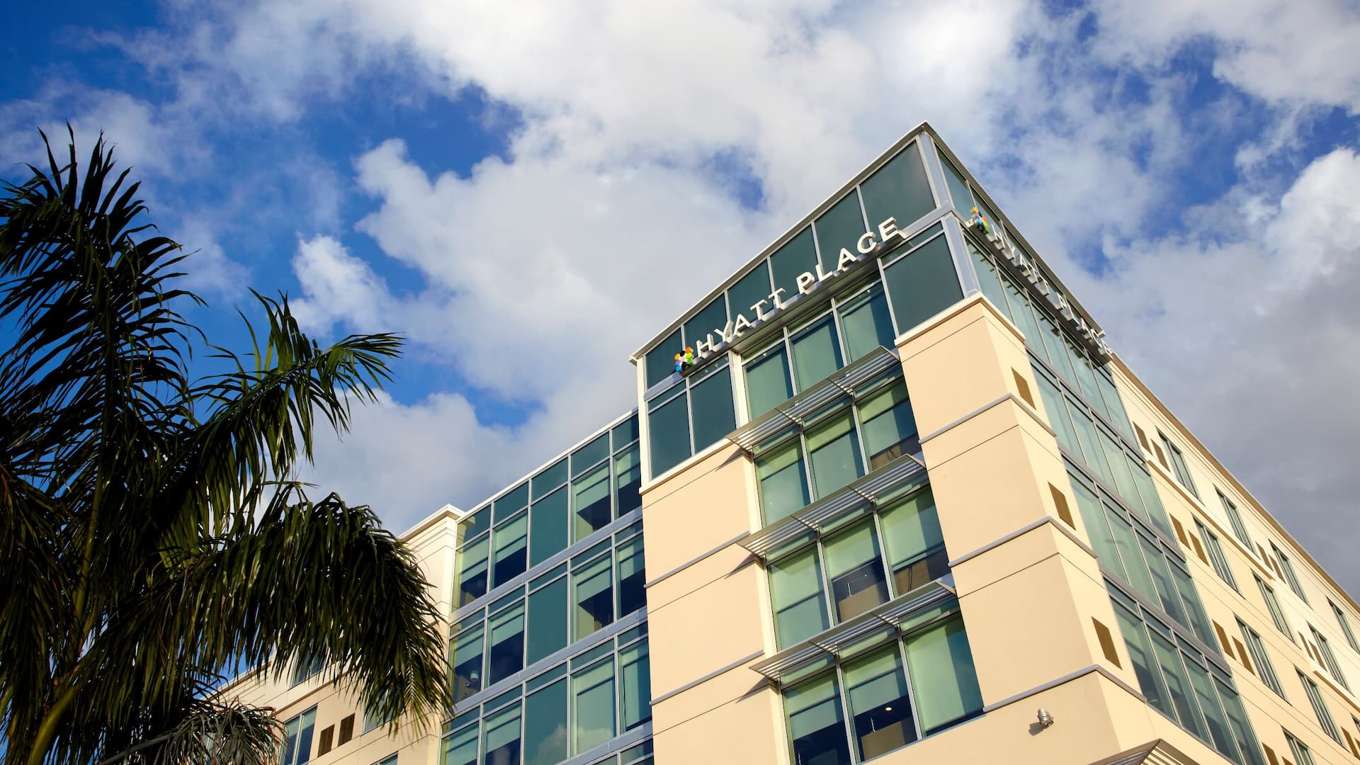 Hotel Photos | Hyatt Place Miami Airport-East