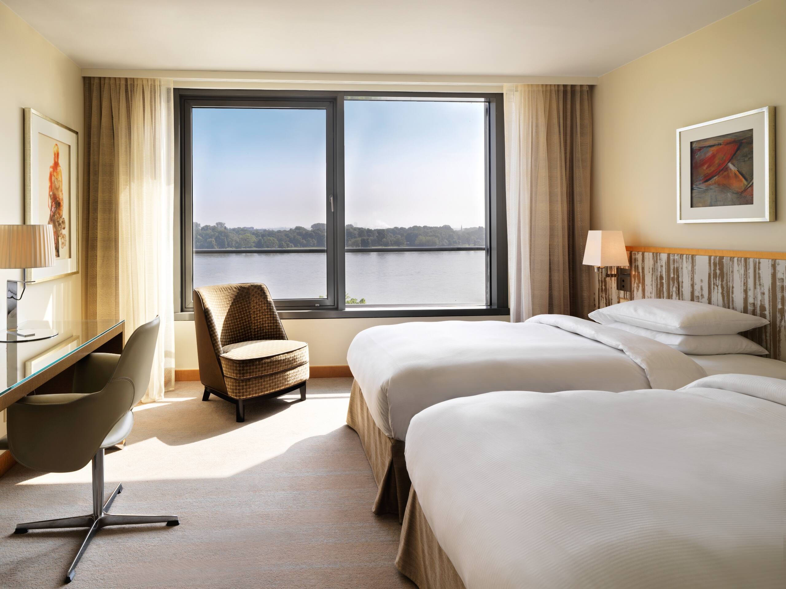 Hotel Rooms in Mainz by the Rhine River | Hyatt Regency Mainz
