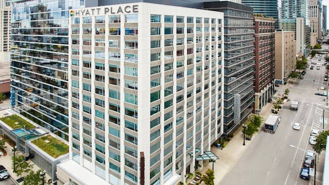 Hotel Photos | Hyatt Place Chicago/River North