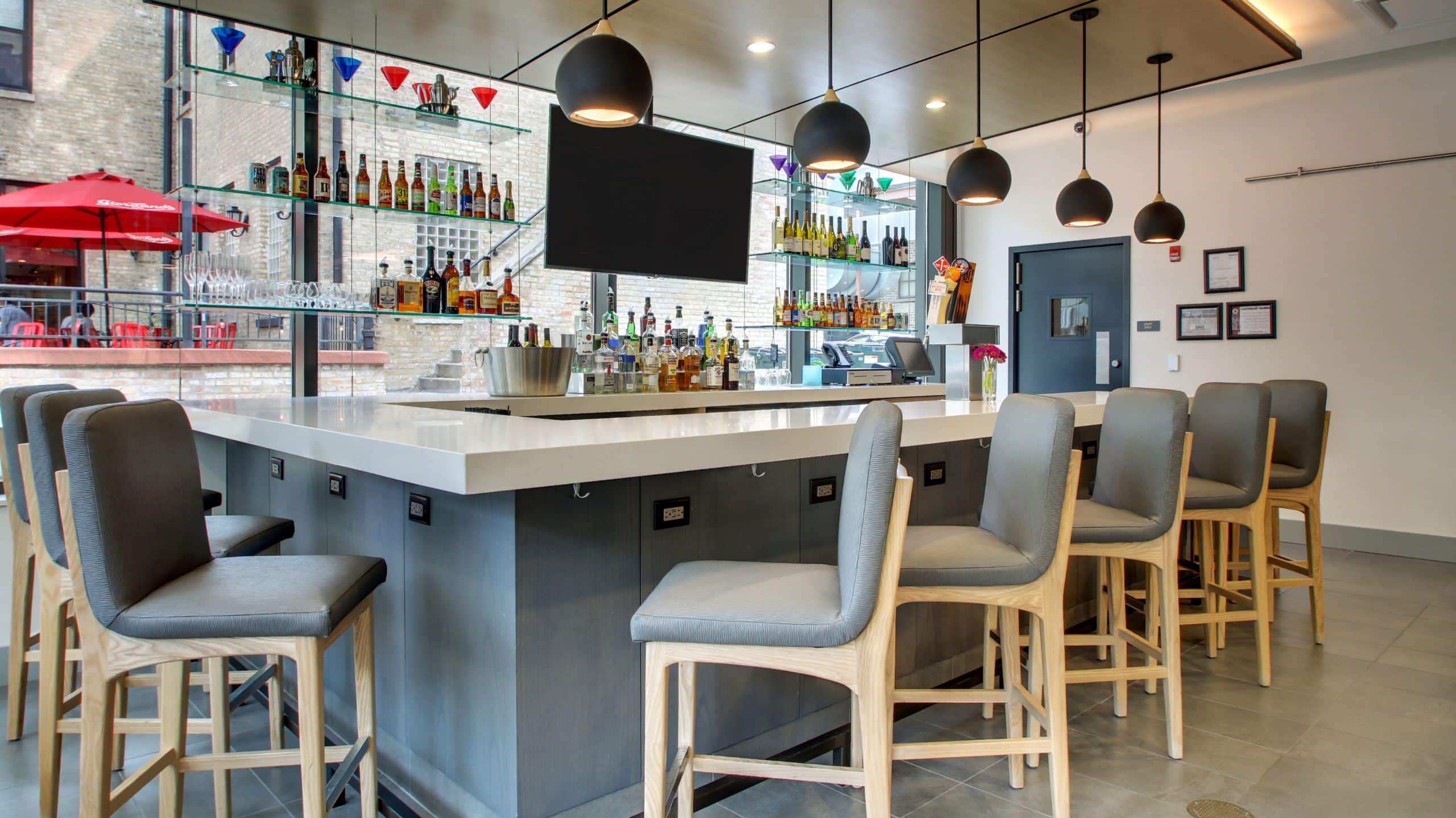 Dining | Hyatt House Chicago / Evanston