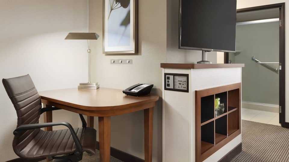 Hotel Photos | Hyatt Place Portland Airport/Cascade Station