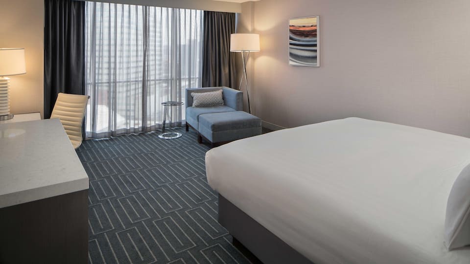 Hotel Photos | Hyatt Regency Cincinnati