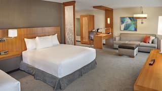 Hotel Photos | Hyatt Place State College