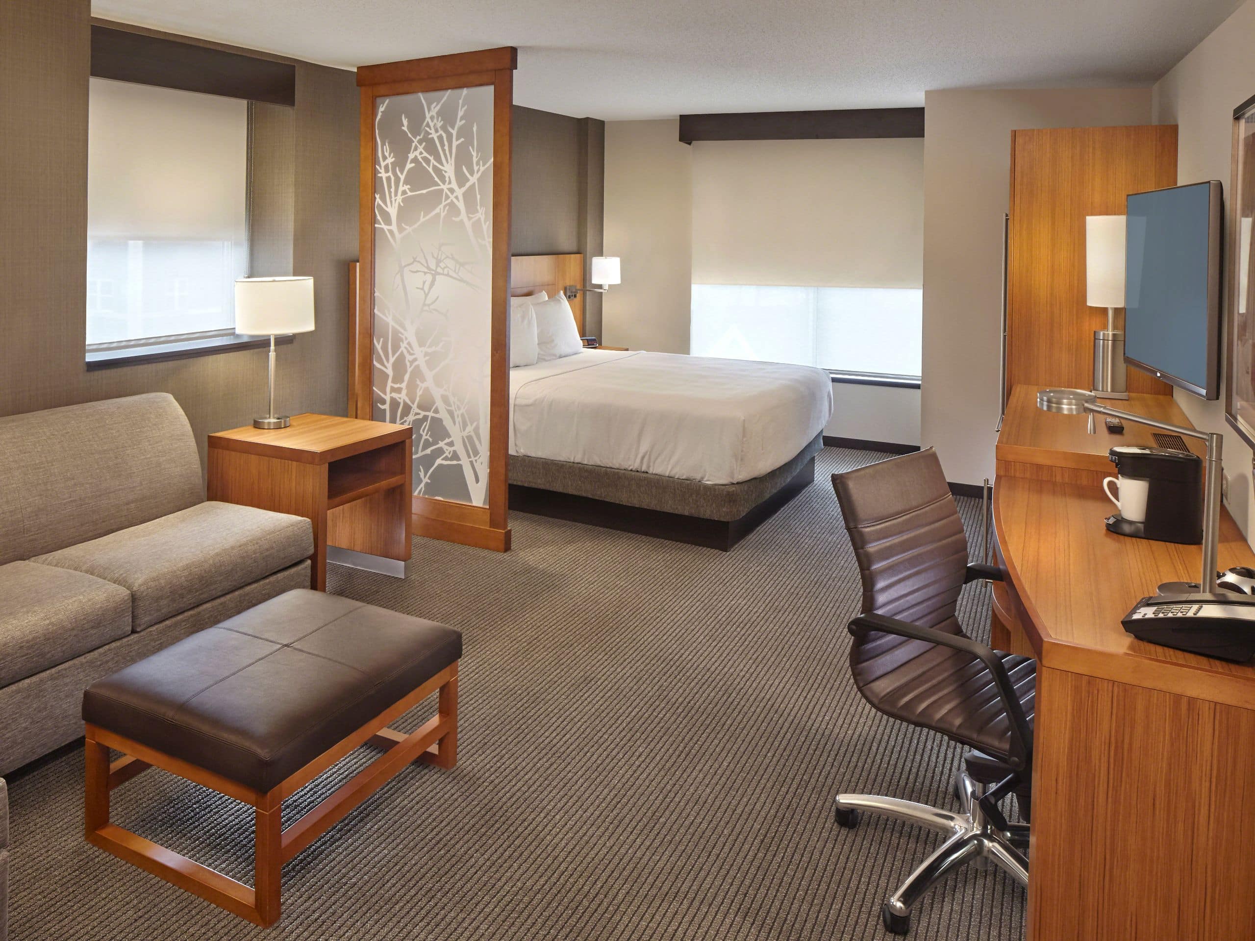 Отель в городе Стейт-Колледж, подходящий для размещения с домашними ...