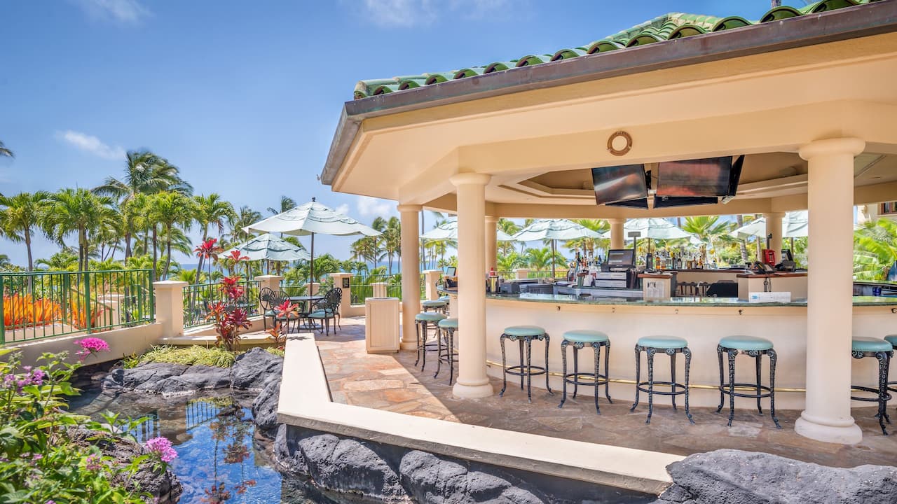 Kauai Luau & Beachfront Restaurants | Grand Hyatt Kauai