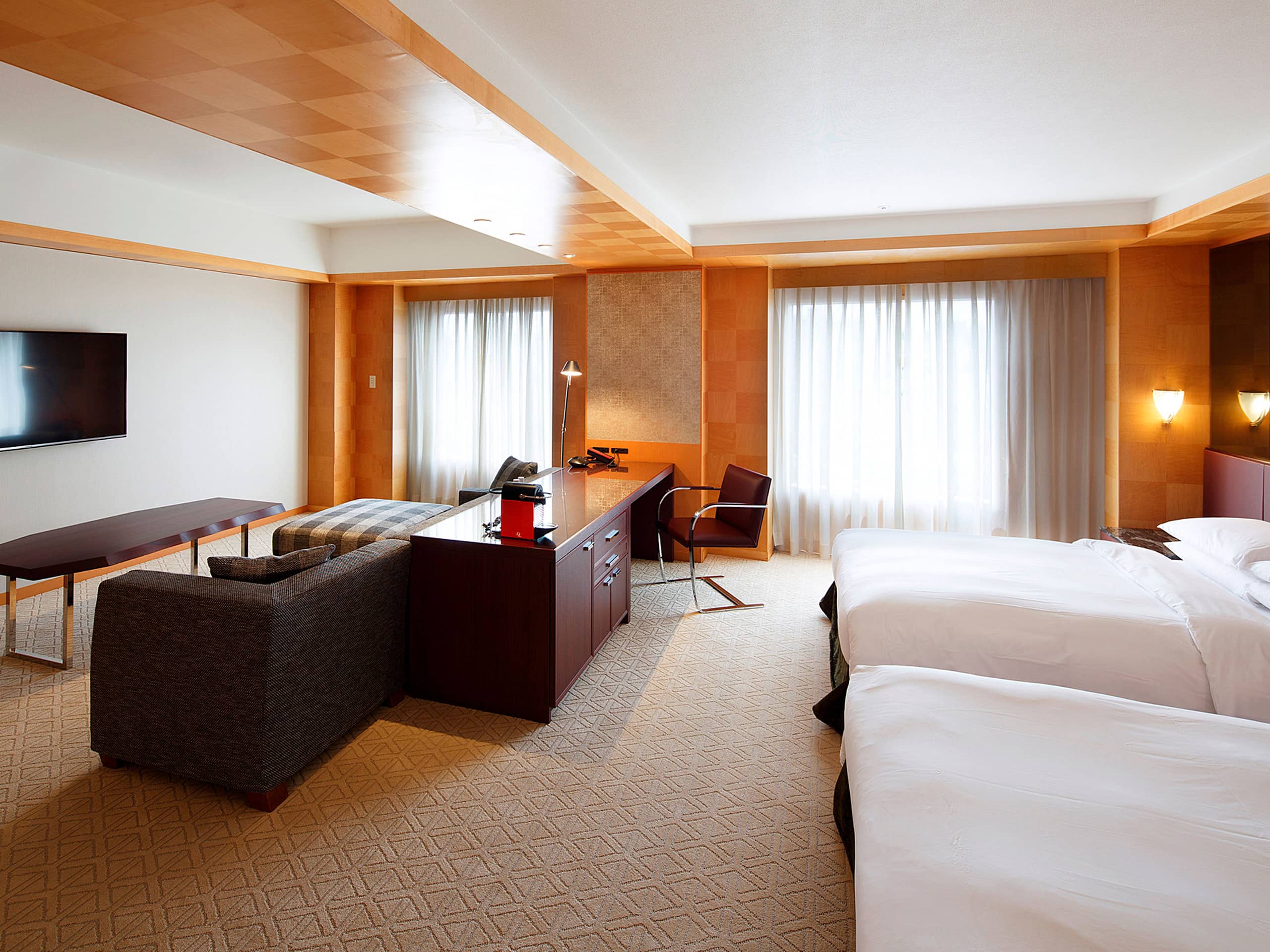Luxury Hotel Rooms & Suites in Hakata | Grand Hyatt Fukuoka