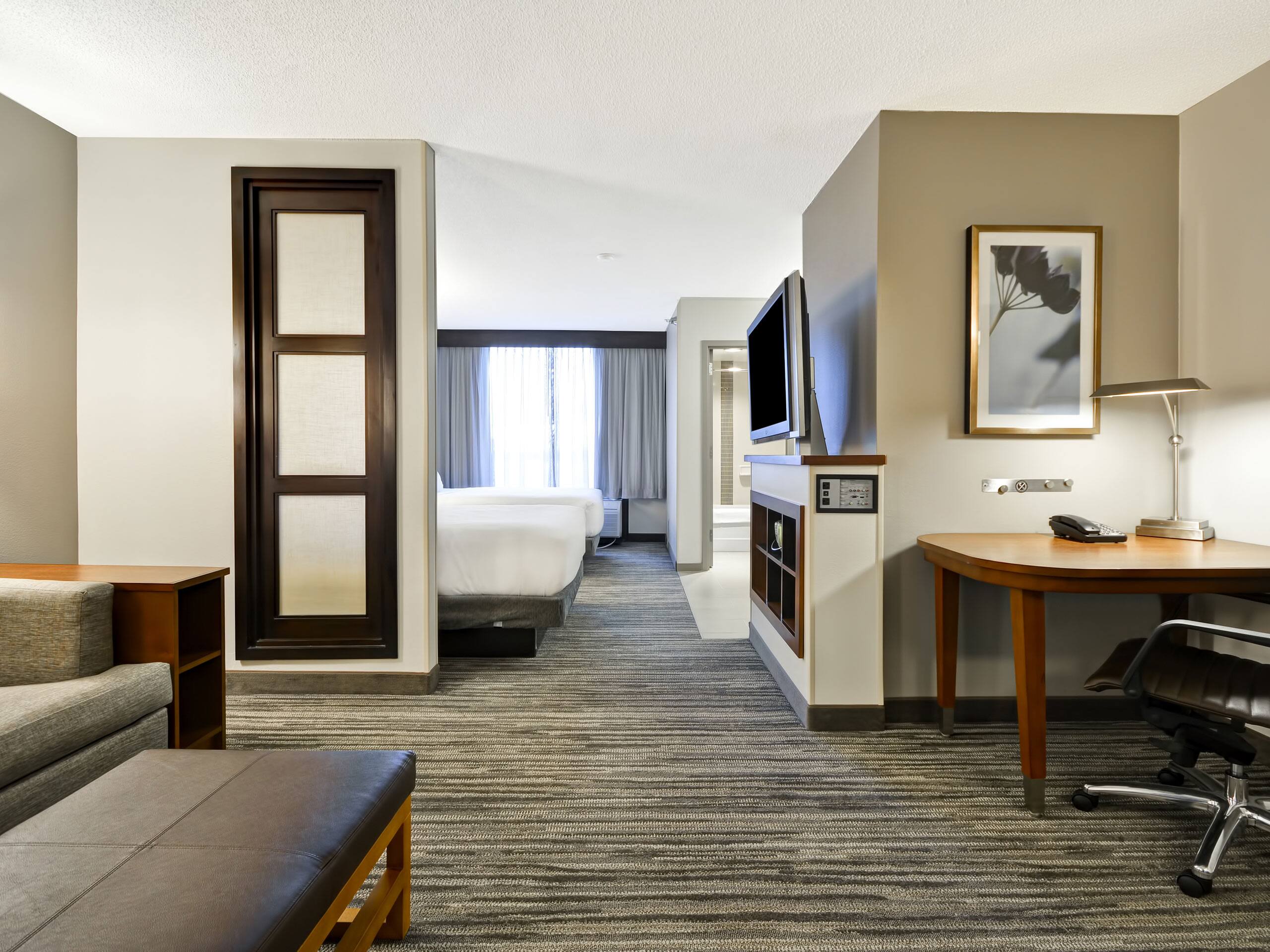 Hotel Rooms near Children’s Mercy Hospital | Hyatt Place Kansas City ...