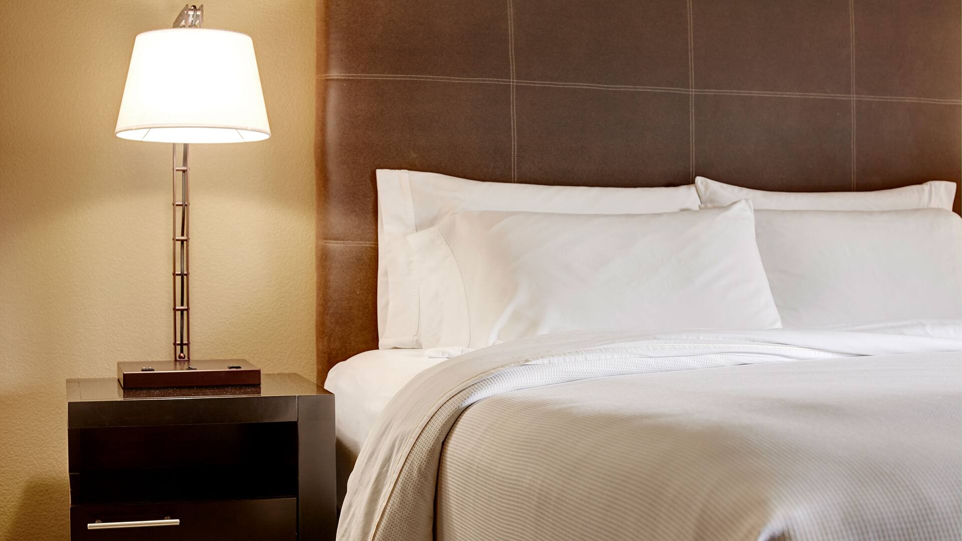 Extended Stay Hotel Rooms Bellevue, WA | Hyatt House Seattle / Bellevue