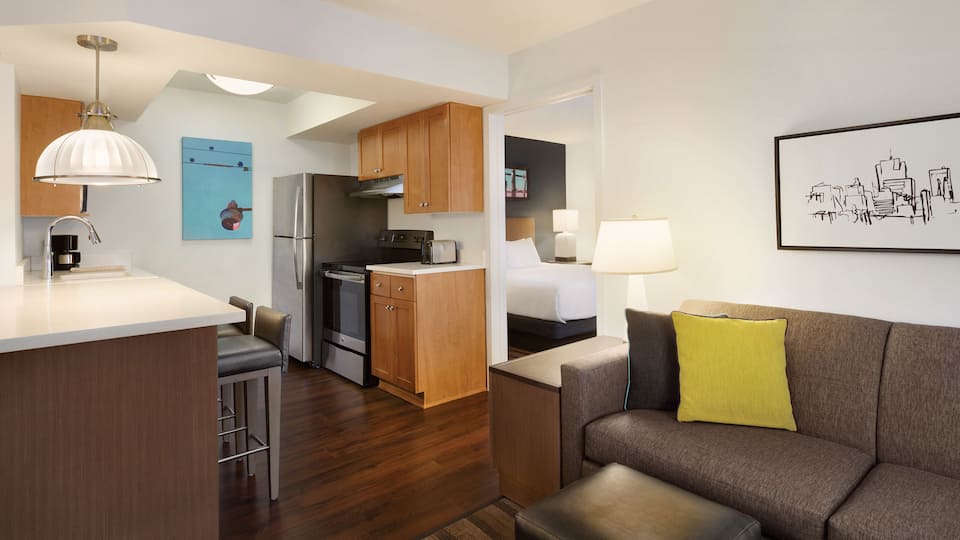 Hotel Photos | Hyatt House Miami Airport