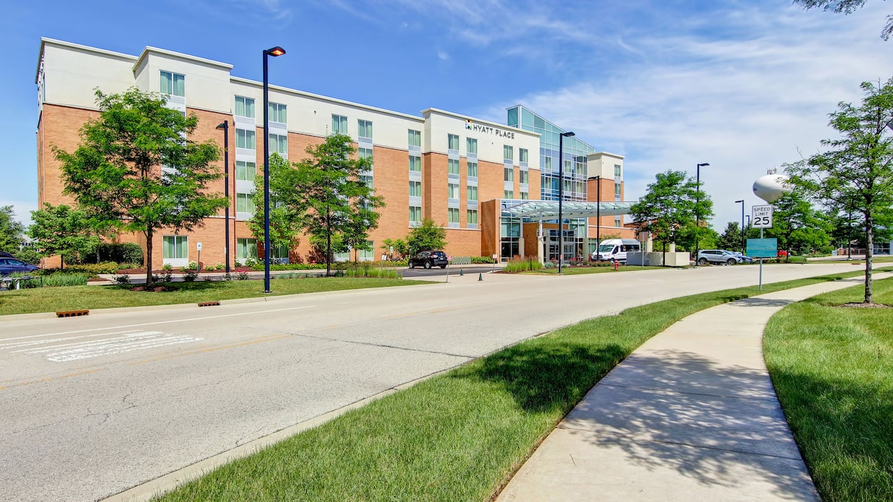 Hotel Photos | Hyatt Place Chicago/Naperville/Warrenville