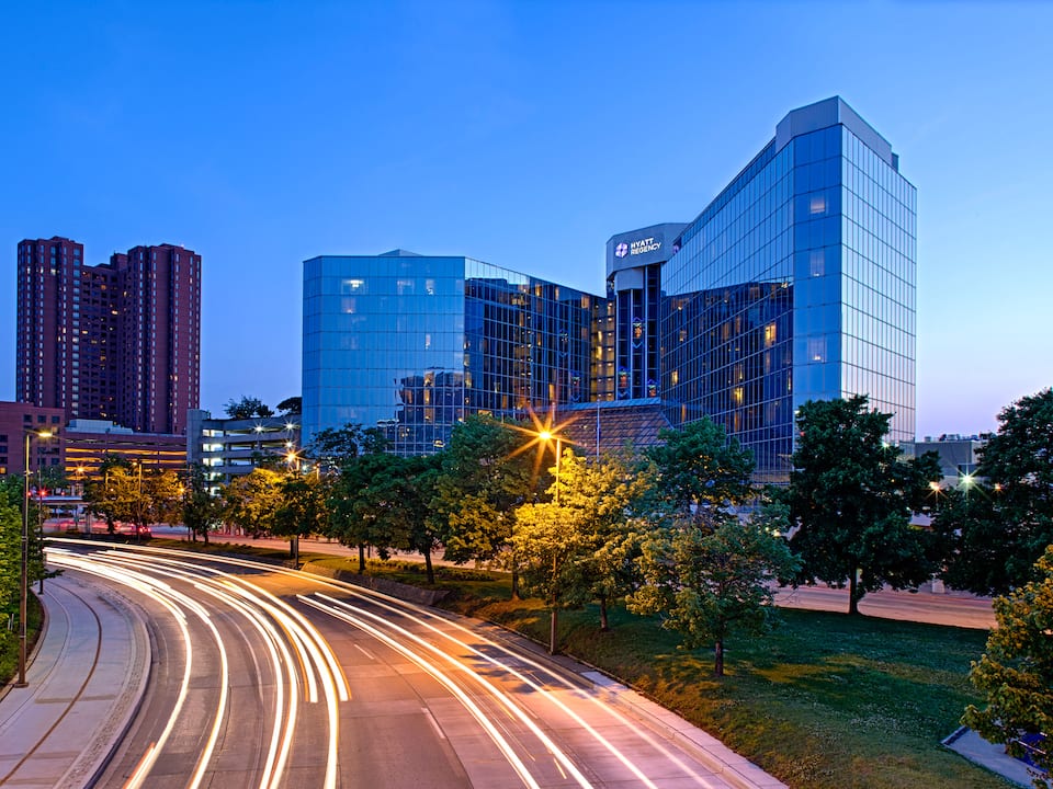 Hotels Near Aquarium | Hyatt Regency Baltimore Inner Harbor