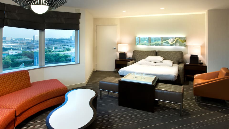 Downtown Dallas Hotel Rooms & Suites | Hyatt Regency Dallas
