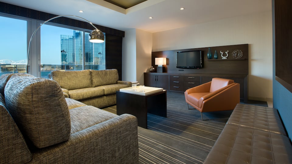 Downtown Dallas Hotel Near Convention Center | Hyatt Regency Dallas