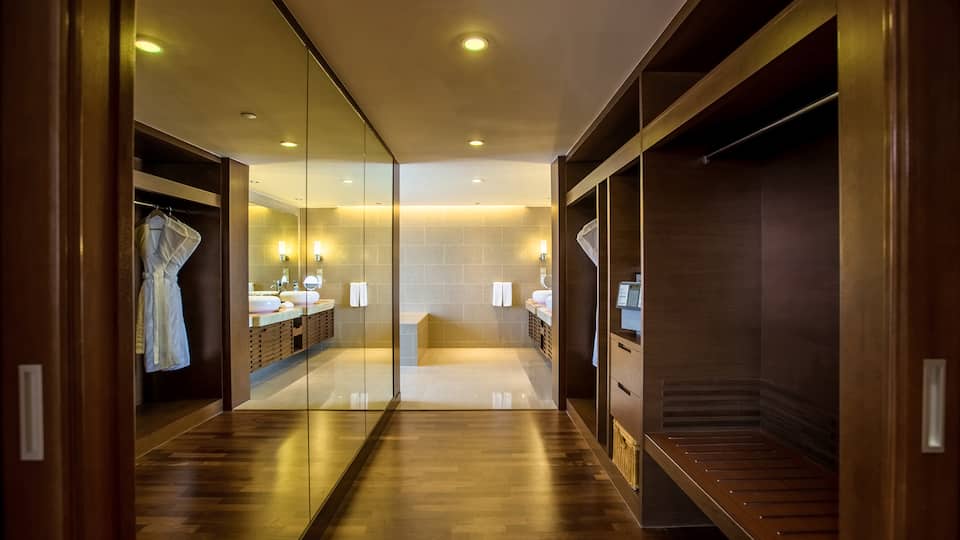 Downtown Kota Kinabalu Hotels | Hyatt Regency Kinabalu