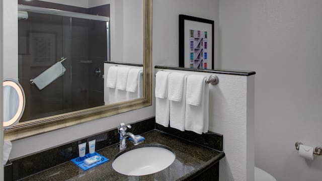 Extended Stay Poughkeepsie Hotel Rooms | Hyatt House Fishkill