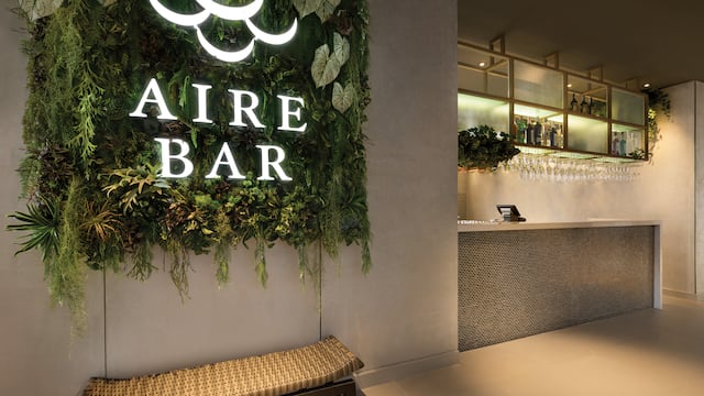 AIRE BAR | Hyatt Place Bangkok Sukhumvit 24