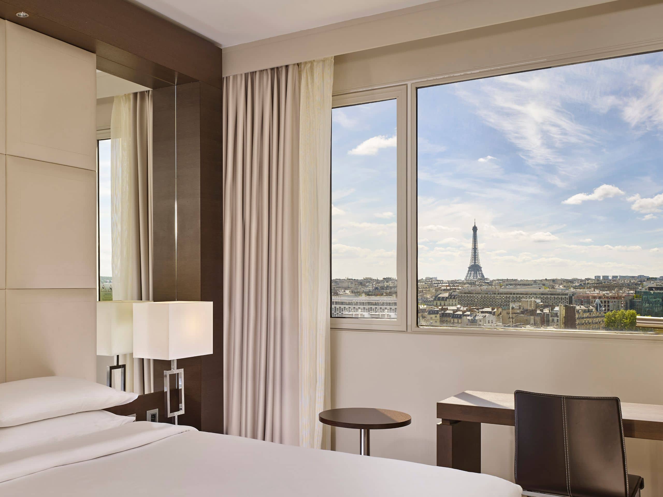 Luxury Rooms & Suites in Paris | Hyatt Regency Paris Etoile