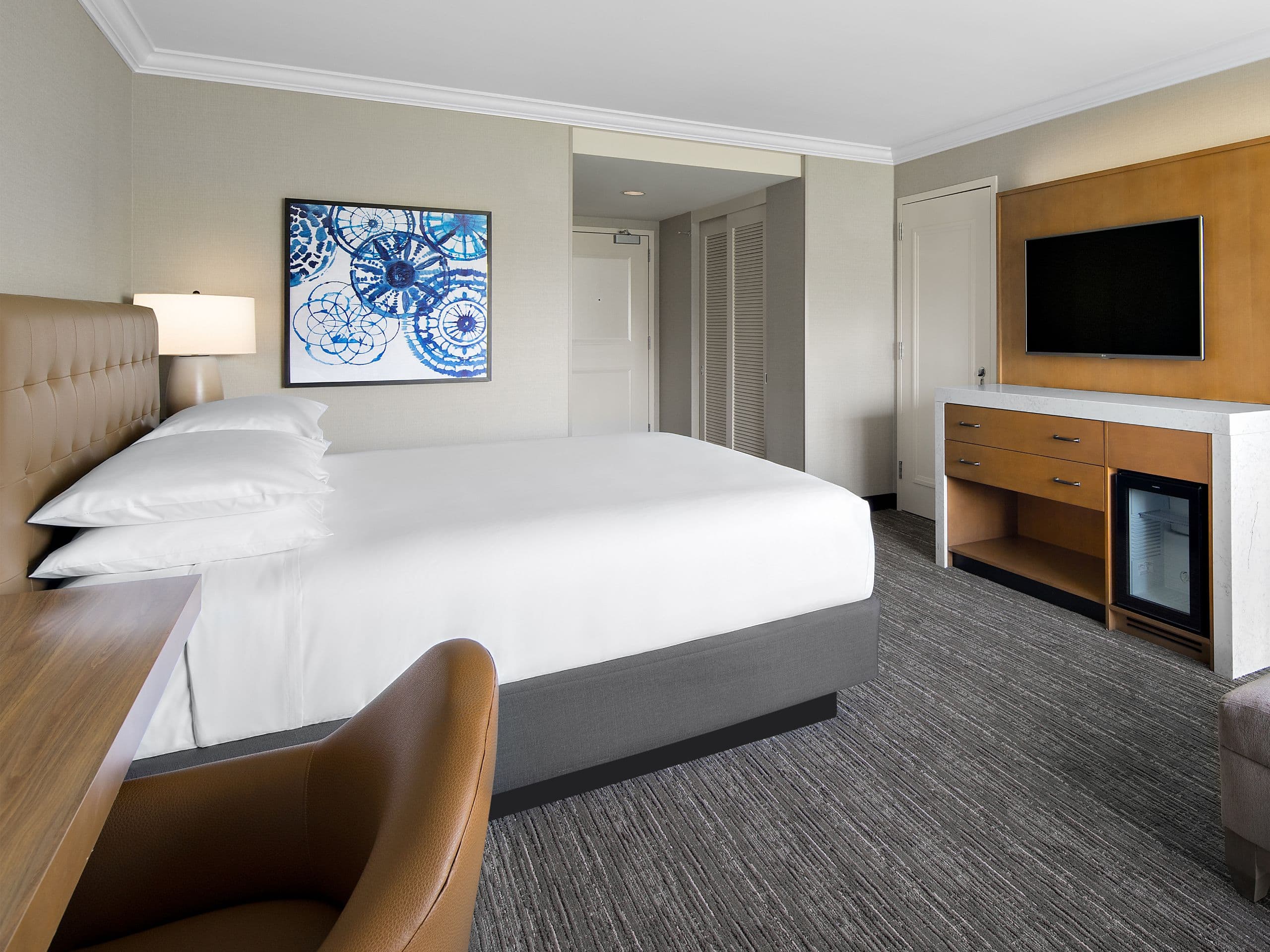 Pet-Friendly Hotels in Santa Clarita | Hyatt Regency Valencia