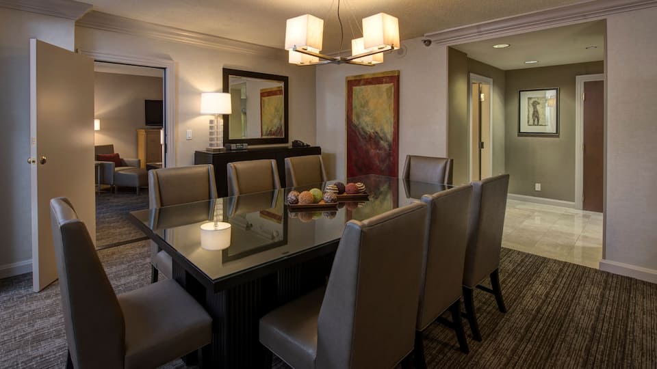 Charming Reston Town Center Hotel | Hyatt Regency Reston