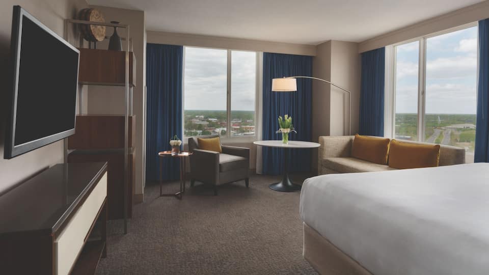 Hotel Photos | Hyatt Regency Wichita