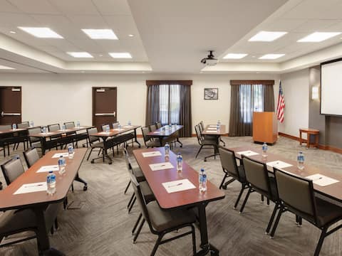 Stylish Reno Hotel | Hyatt Place Reno-Tahoe Airport