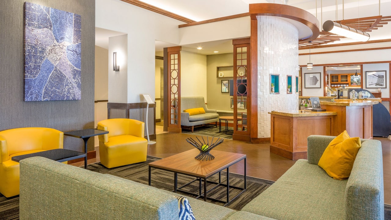 Hotel Photos | Hyatt Place Austin / Arboretum