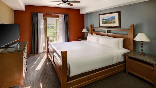 Osoyoos Hotel near NK’MIP Desert Cultural Centre | Spirit Ridge