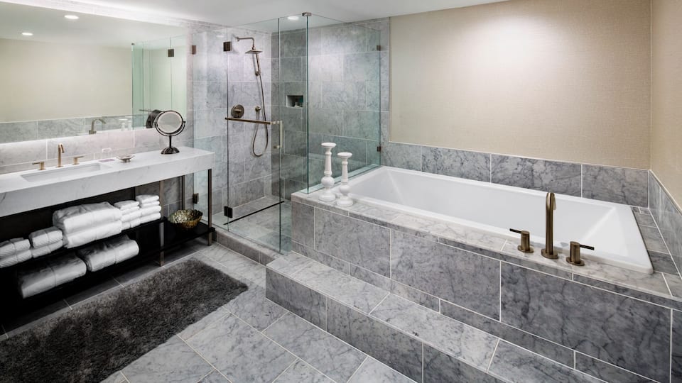 Rooms | Hyatt Regency Wichita