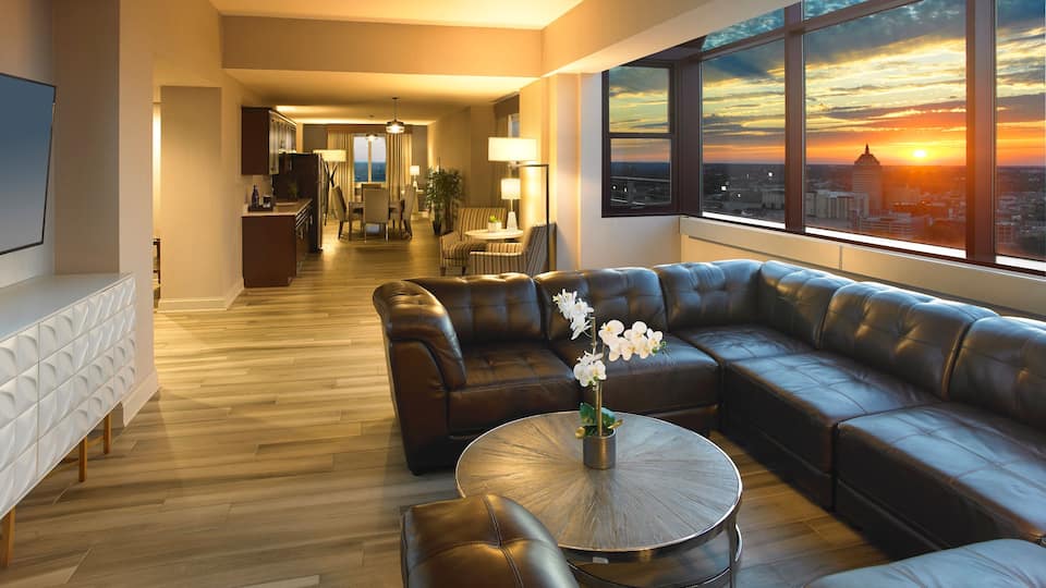 Hotel in Downtown Rochester, NY | Hyatt Regency Rochester