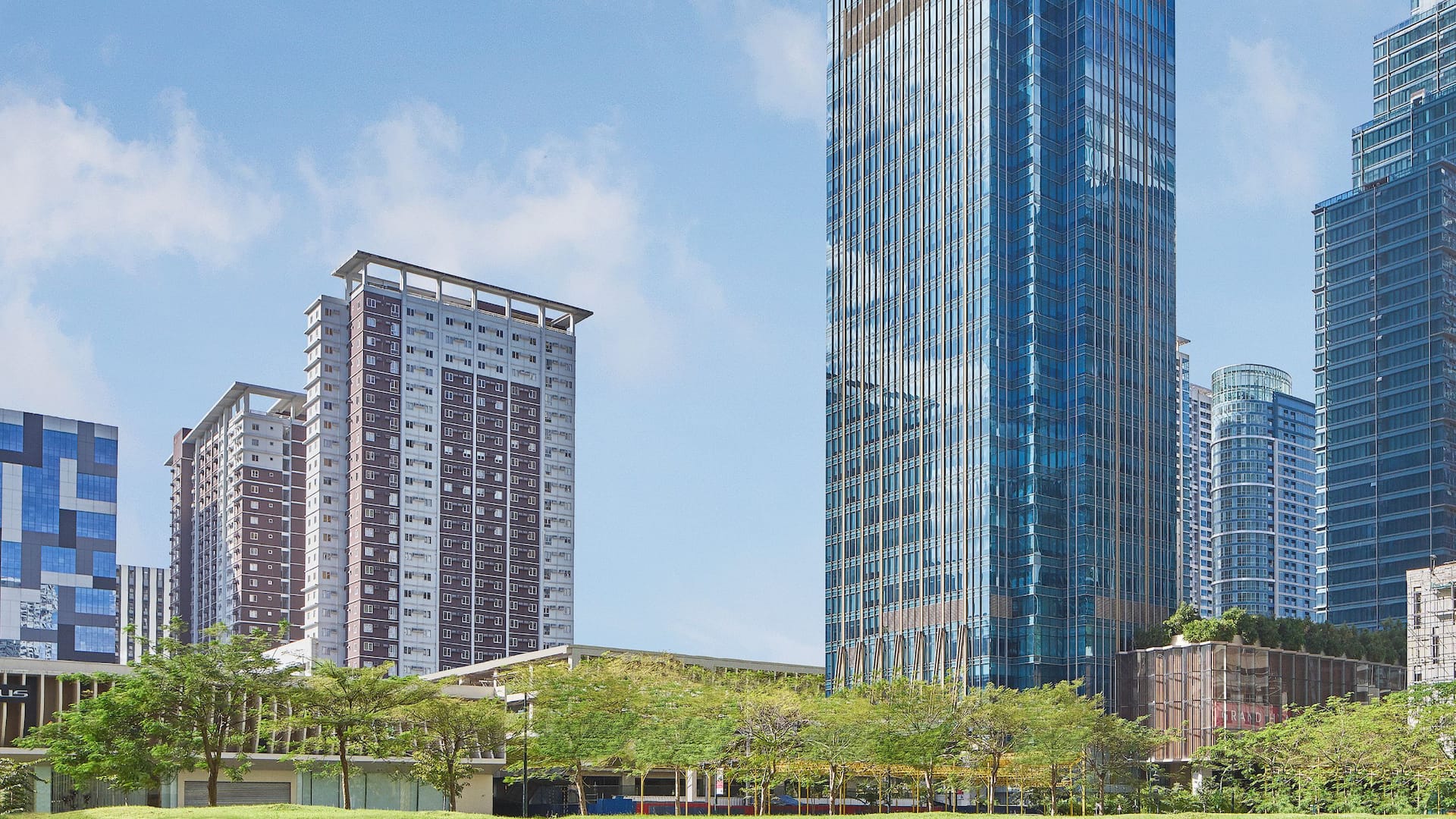 Hotel Photos | Grand Hyatt Manila