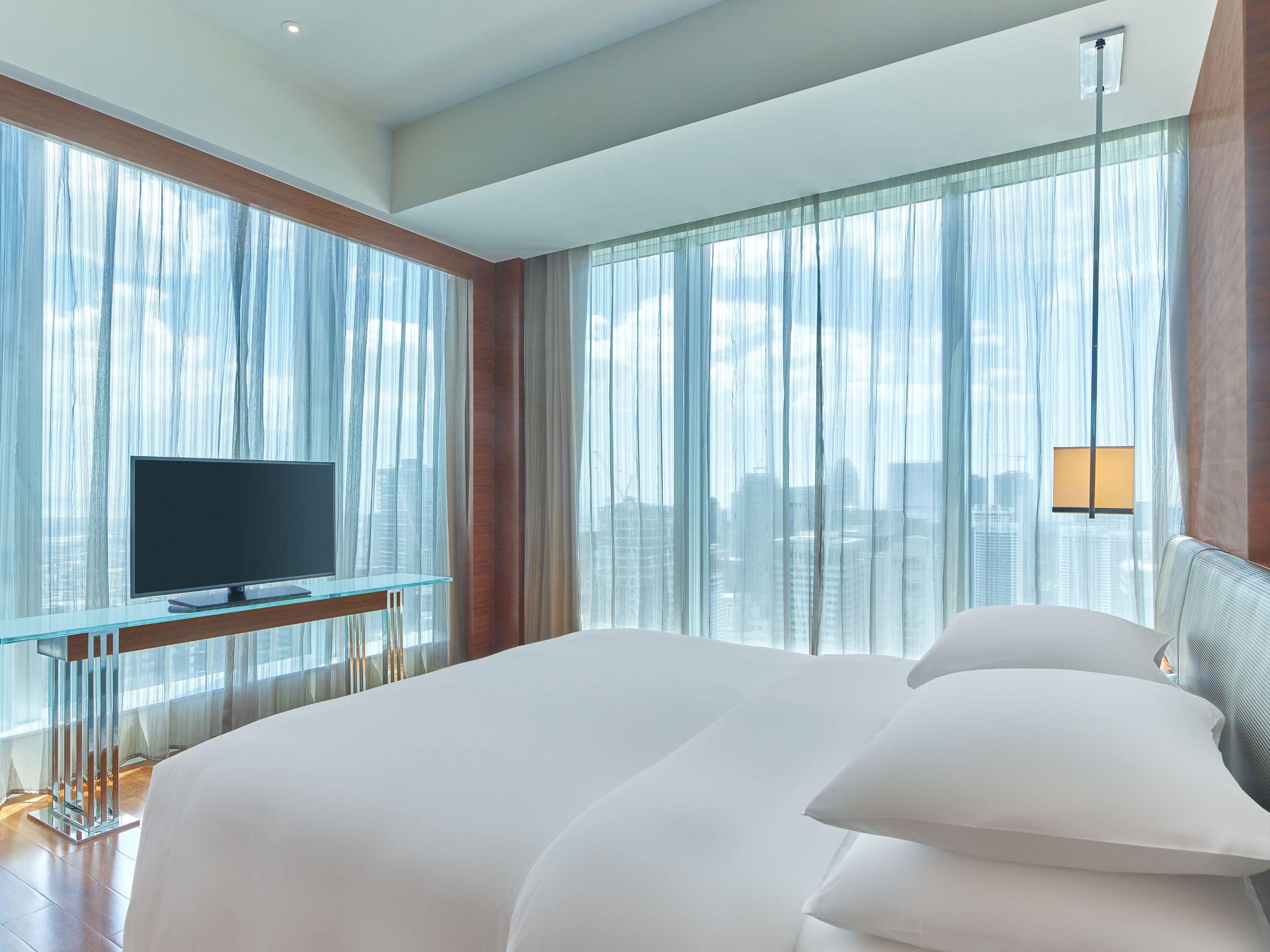 Best Place to Stay in Manila | Grand Hyatt Manila