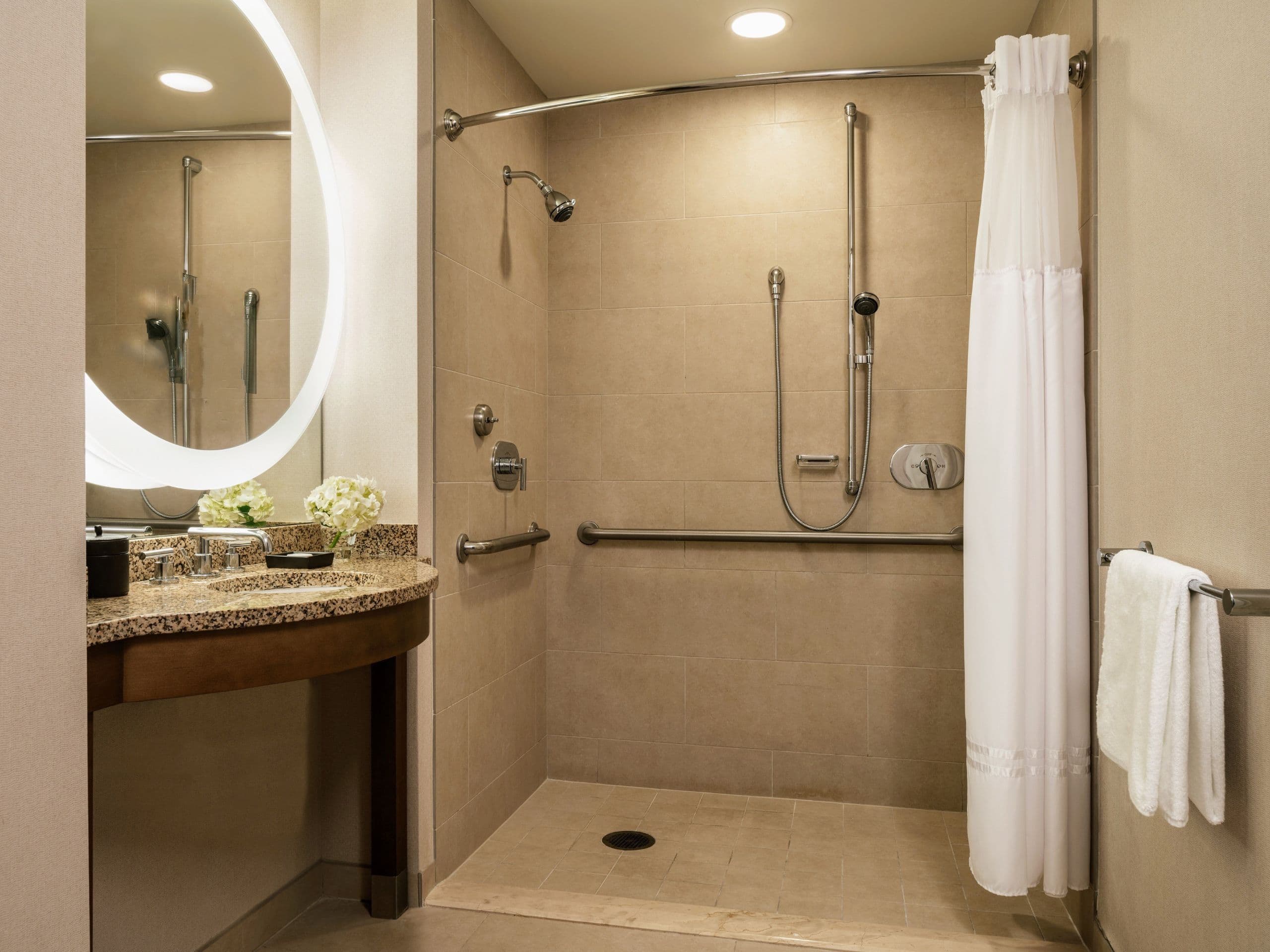 Семейные номера и люксы в Орландо, Флорида | Hyatt Regency Orlando