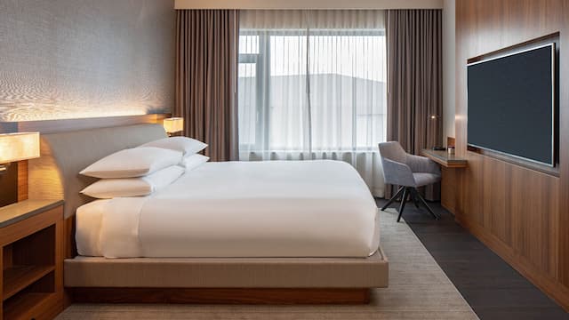 Hotel Rooms & Suites Renton, WA | Hyatt Regency Lake Washington