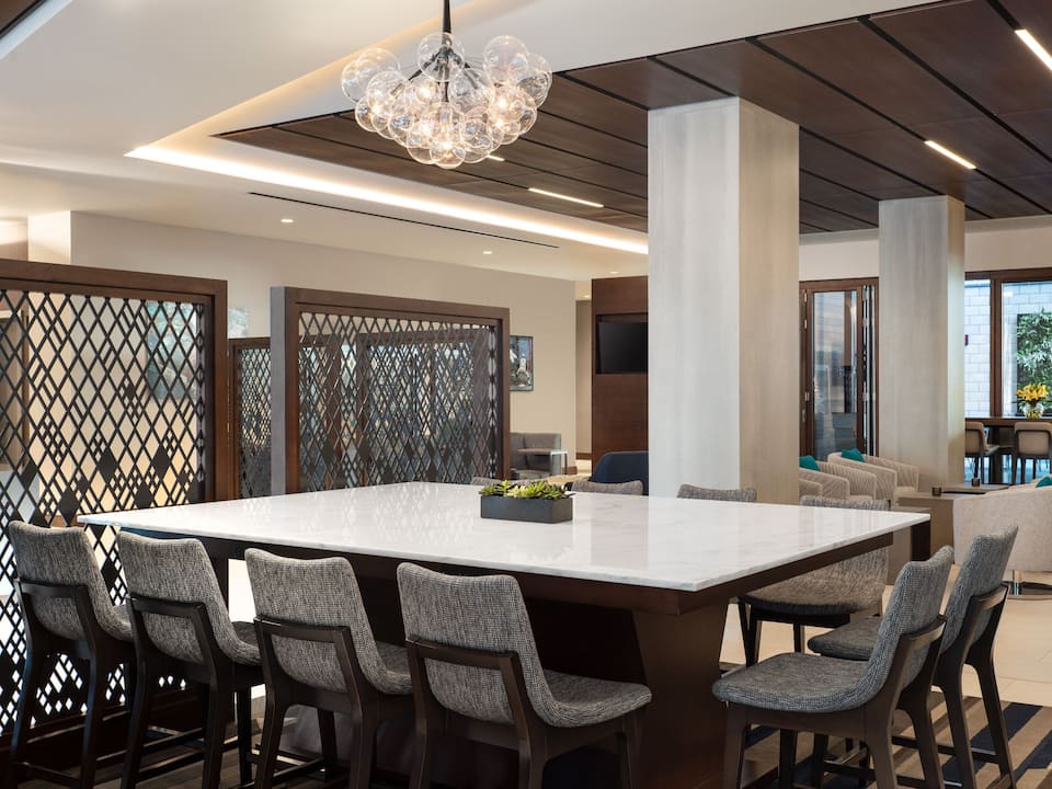 Contemporary Hotel near Oracle Park | Hyatt Place San Francisco / Downtown