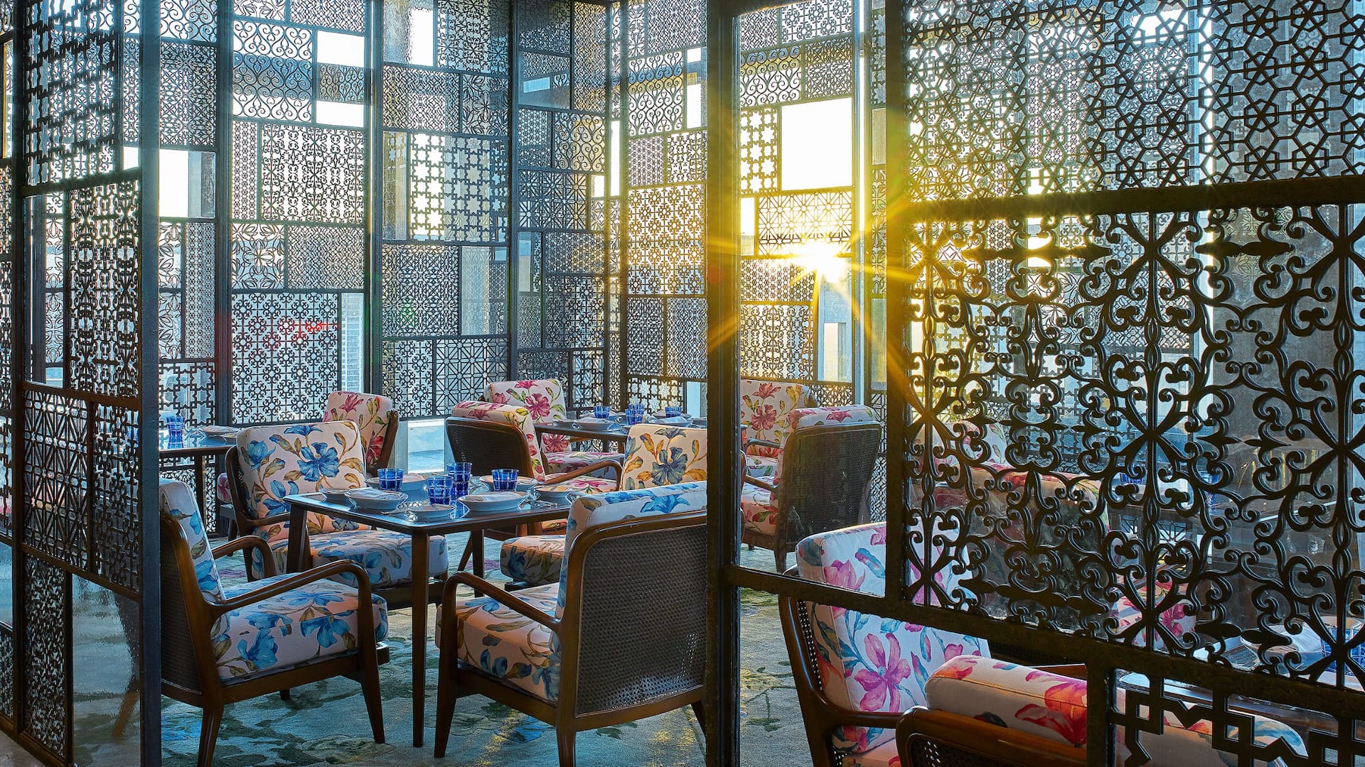 Fine Dining Restaurants in Manila | Grand Hyatt Manila