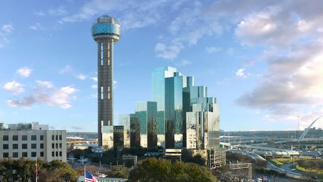 Downtown Hotel Near Convention Center | Hyatt Regency Dallas