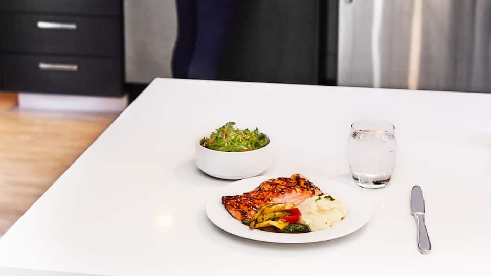 Dining | Hyatt House Jersey City