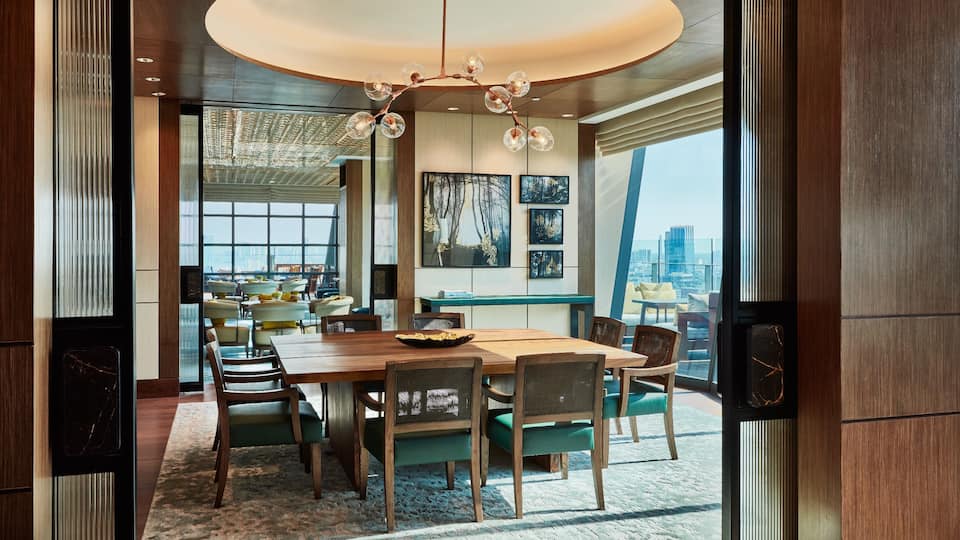 Best Rooftop Bar Experience | Spectrum Lounge & Bar at Hyatt Regency ...