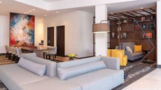 Hotel Photos | Hyatt Place Detroit / Royal Oak