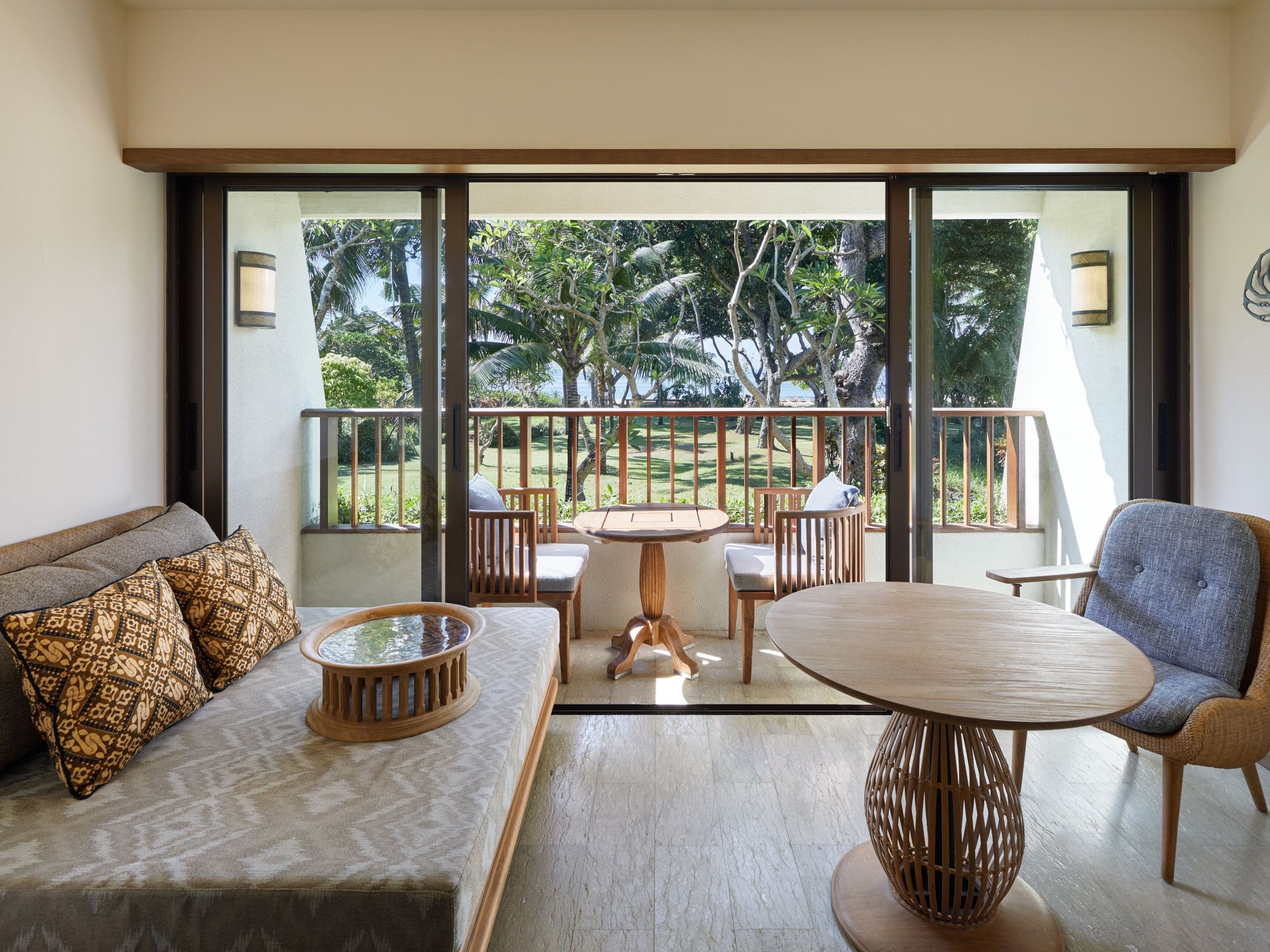 Beachfront Accommodation in Sanur Bali | Hyatt Regency Bali Resort